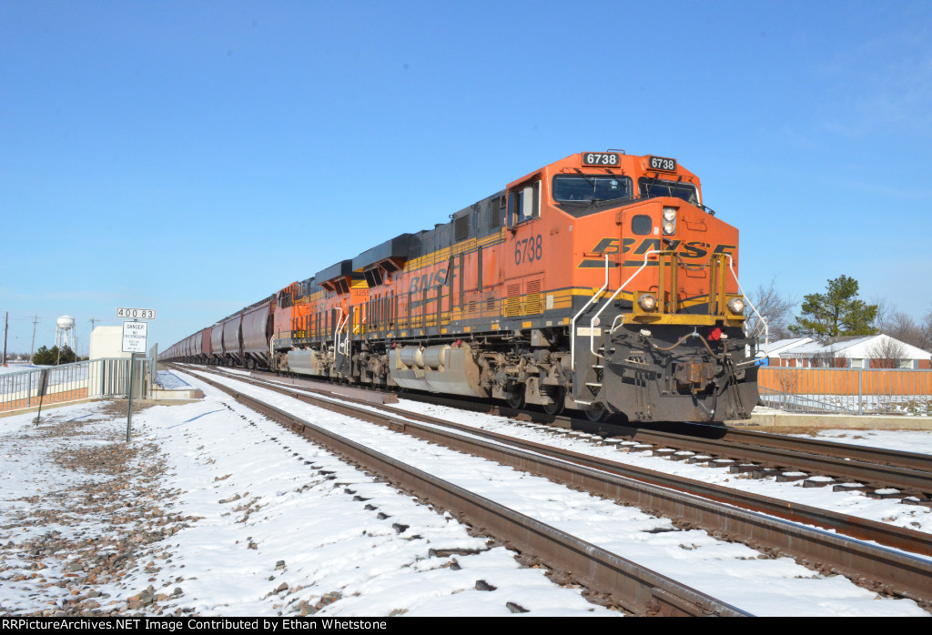 BNSF 6738